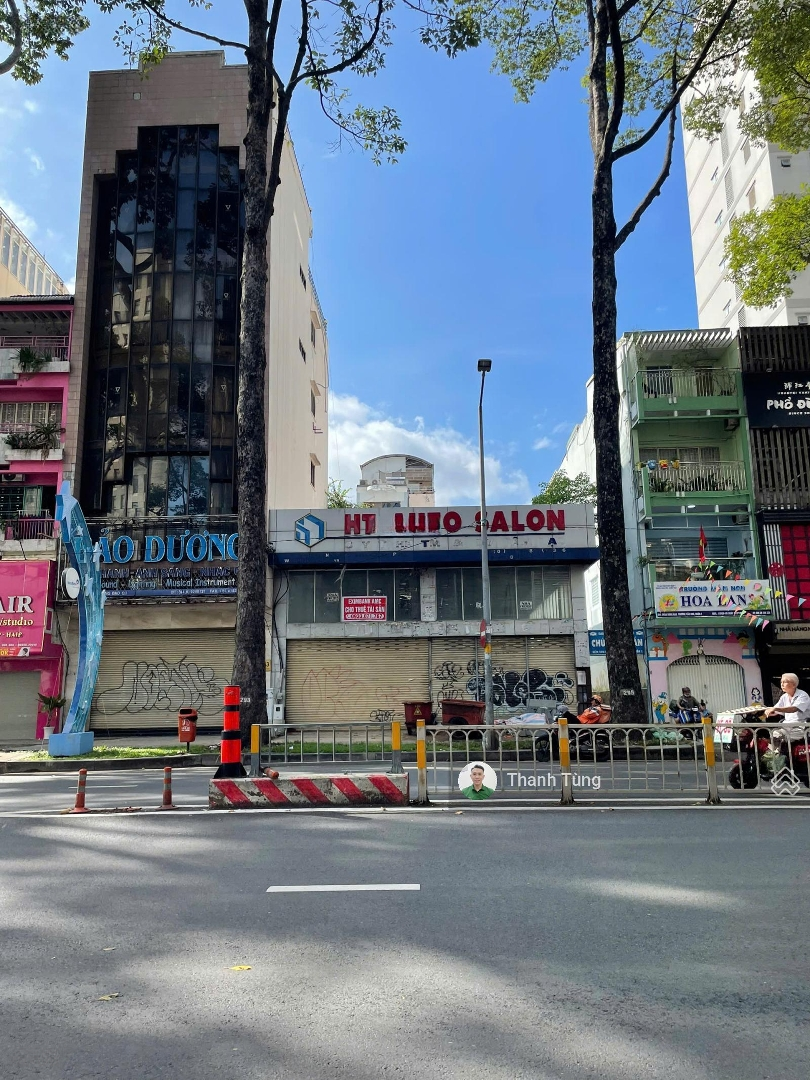 siêu vị trí - góc 2mt trần hưng đạo, quận 1 - 12x27m - gpxd: 2 hầm 12 ...