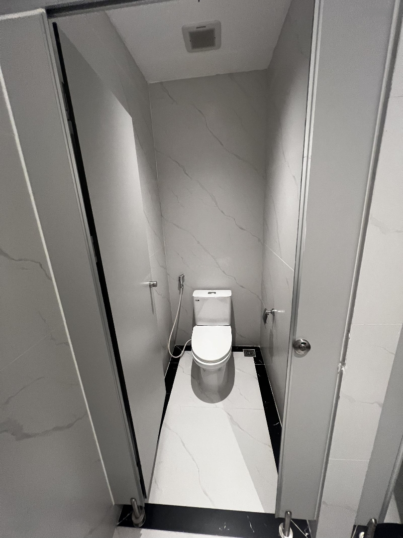 độc quyền bán nhà mặt phố lò đúc, dt 70m2, mt 5m, xây 6,5 tầng thang ...